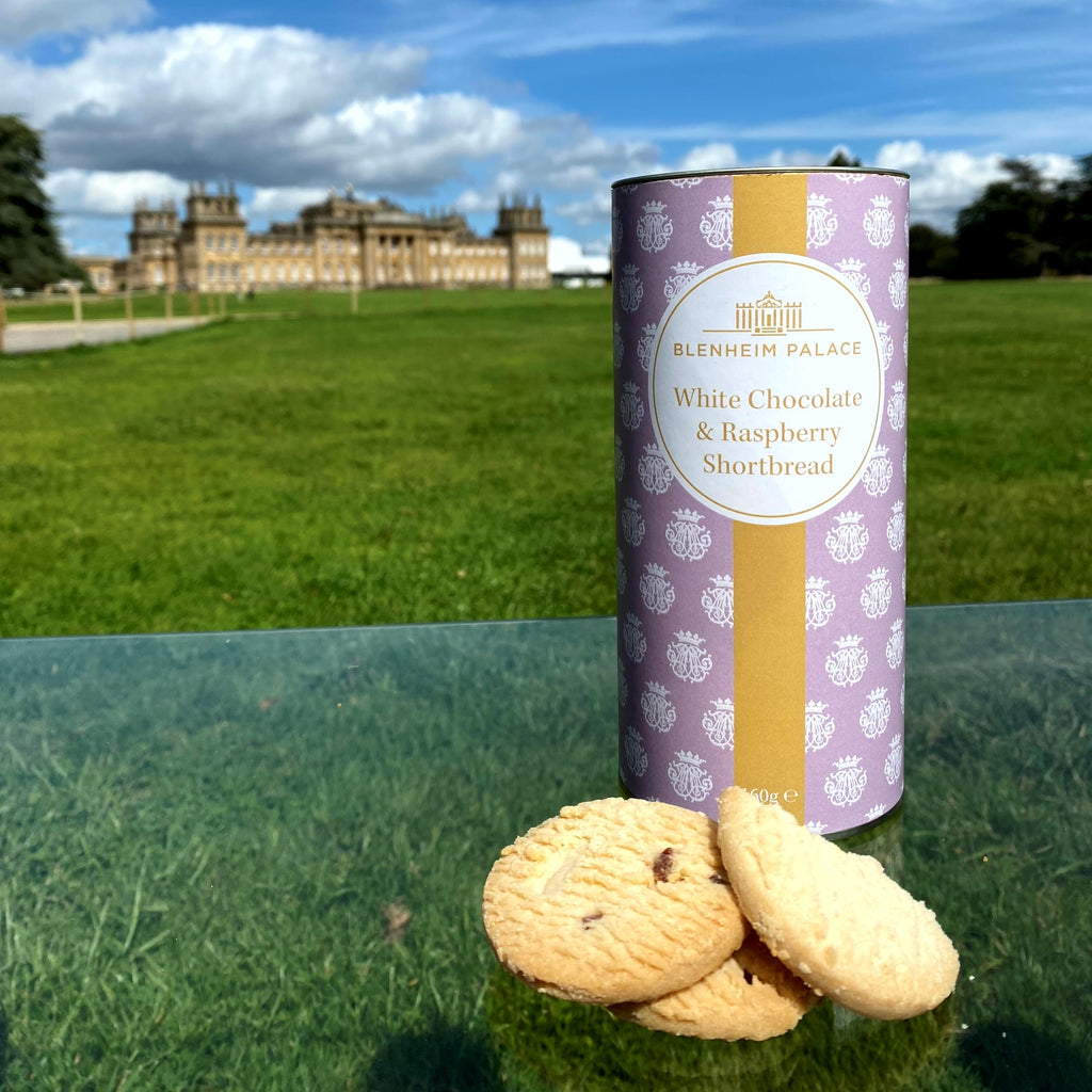 White Chocolate & Raspberry Shortbread 160g – Blenheim Palace